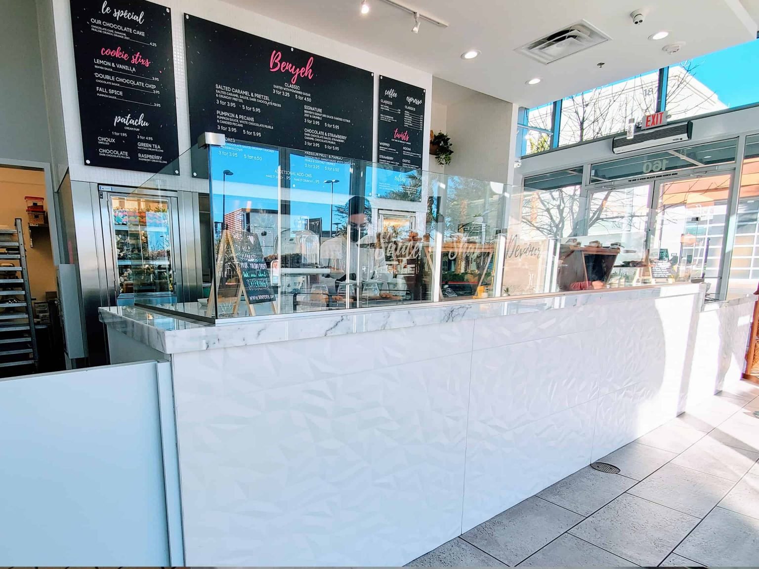 MARBLE MAGIC: ELEVATING YOUR BAKING HAVEN WITH VEGAS GRANITE AND MARBLE ...